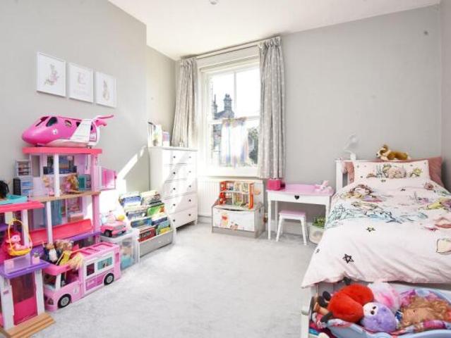 4 bedroom terraced house for sale in West Cliffe Terrace, Harrogate, HG2