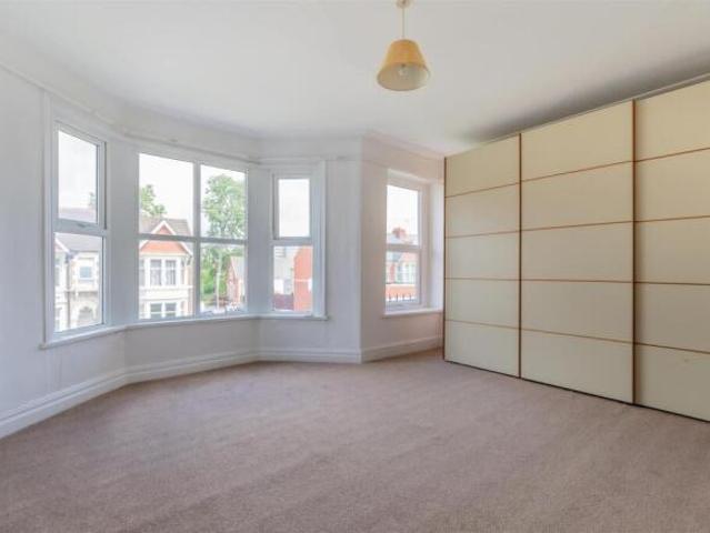4 bedroom terraced house for sale in Whitchurch Road, Heath, Cardiff, CF14