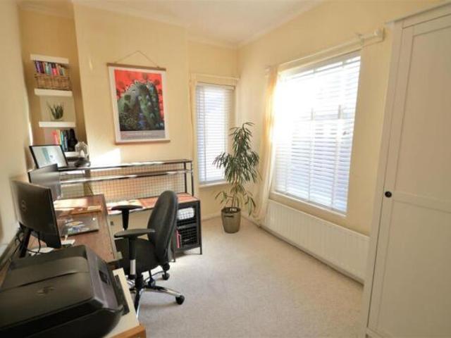 4 bedroom terraced house for sale in Wilderspool Causeway, Warrington, WA4