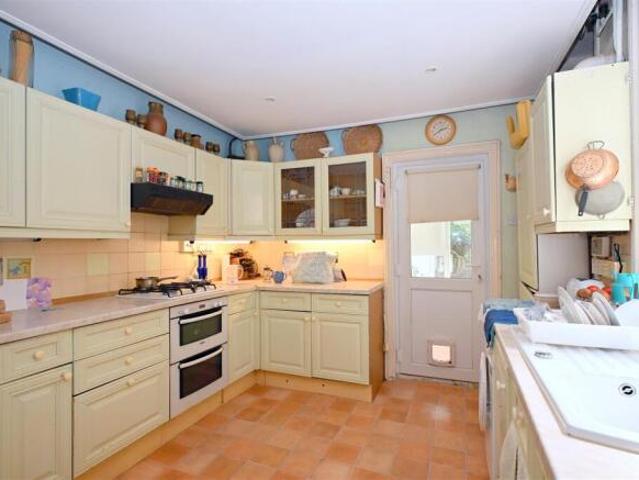 4 bedroom terraced house for sale in Willowfield Square, Eastbourne, BN22