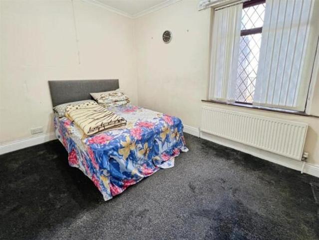 4 bedroom terraced house for sale in Toller Lane, Bradford, BD9 5JD, BD9