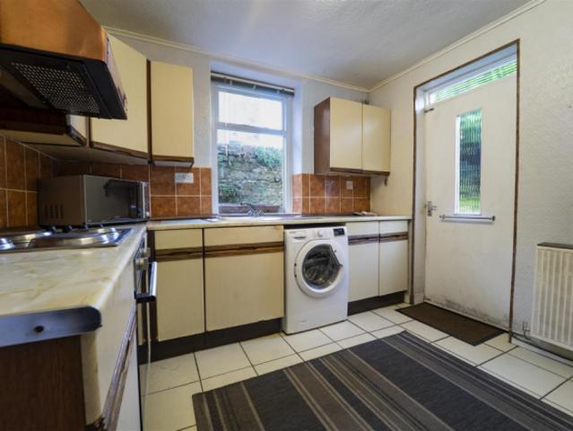4 bedroom terraced house for sale in The Grove, Lancaster, LA1