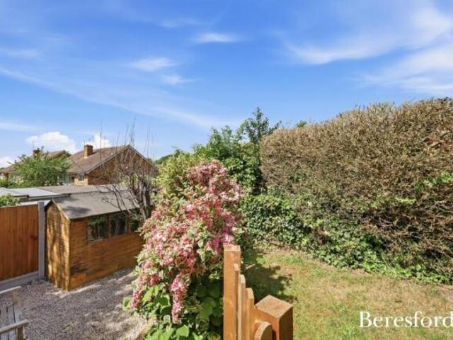 4 bedroom terraced house for sale in The Vale, Brentwood, CM14