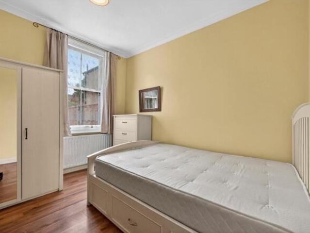4 bedroom terraced house for sale in Trundleys Road, Surrey Quays, SE8