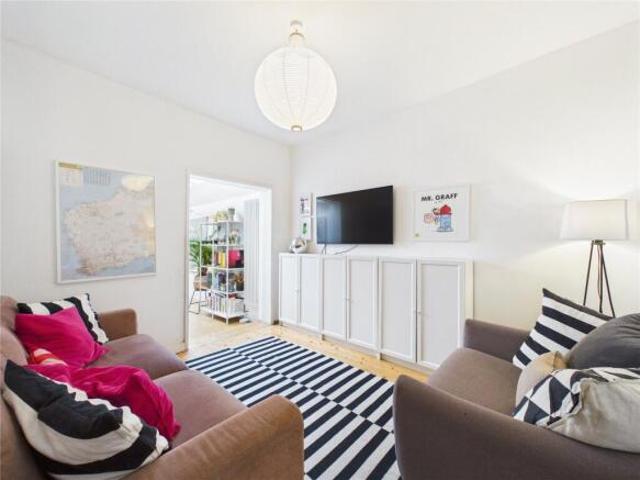 4 bedroom terraced house for sale in Upton Road, Bristol, BS3