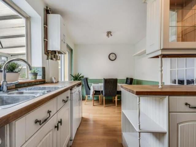 4 bedroom terraced house for sale in Upper Ryle, Brentwood, CM14