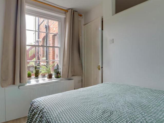 4 bedroom terraced house for sale in Verulam Road, St. Albans, Hertfordshire, AL3
