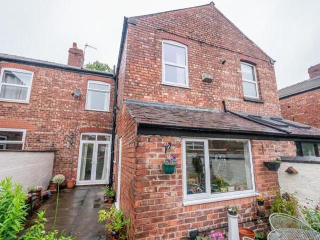 4 bedroom terraced house for sale in Victoria Road, Stretford, M32