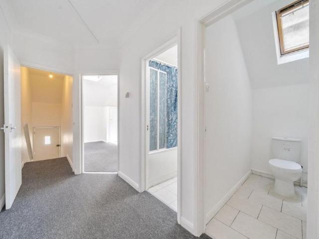 4 bedroom terraced house to rent