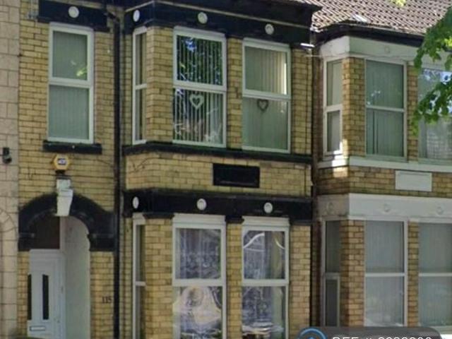 4 bedroom terraced house to rent