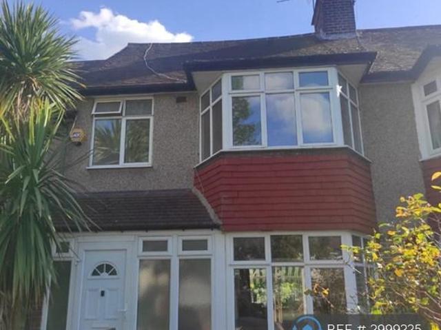 4 bedroom terraced house to rent