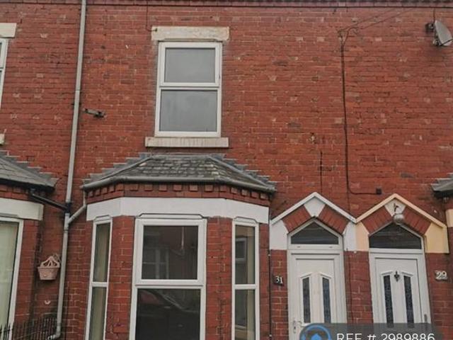 4 bedroom terraced house to rent