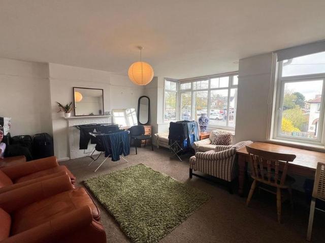 4 bedroom terraced house to rent