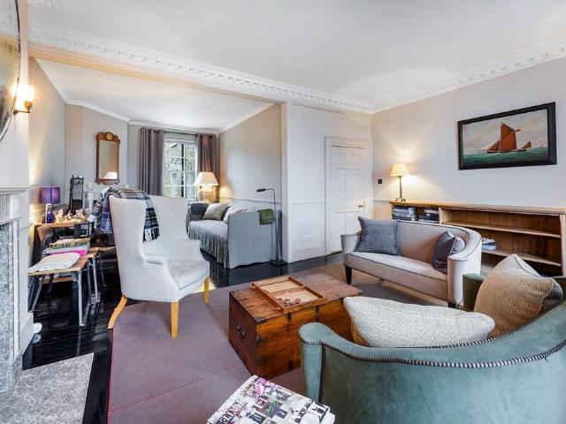 4 bedroom terraced house to rent