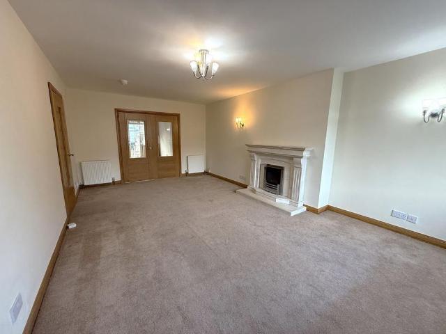 4 bedroom terraced house to rent