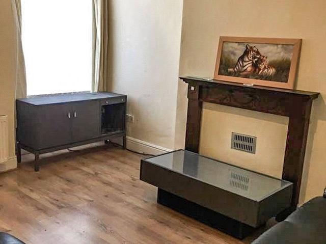 4 bedroom terraced house to rent