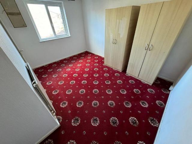 4 bedroom terraced house to rent