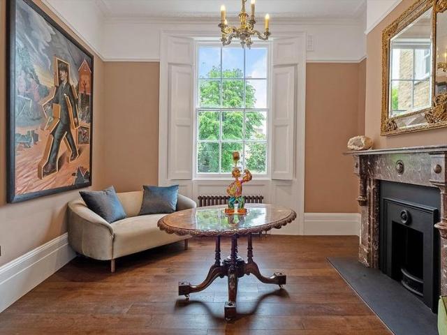 4 bedroom terraced house to rent
