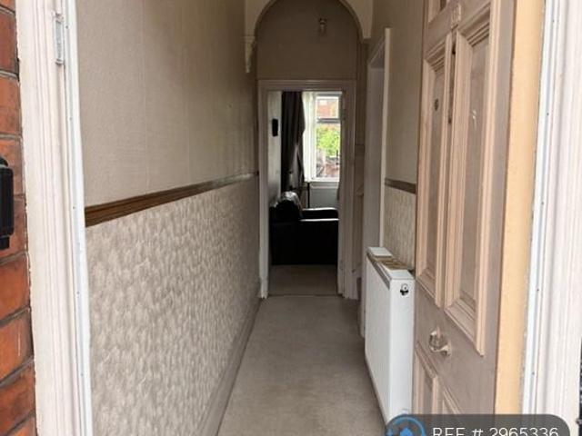 4 bedroom terraced house to rent
