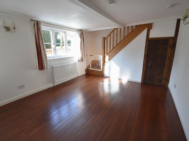 4 bedroom terraced house to rent