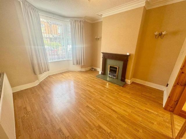 4 bedroom terraced house to rent