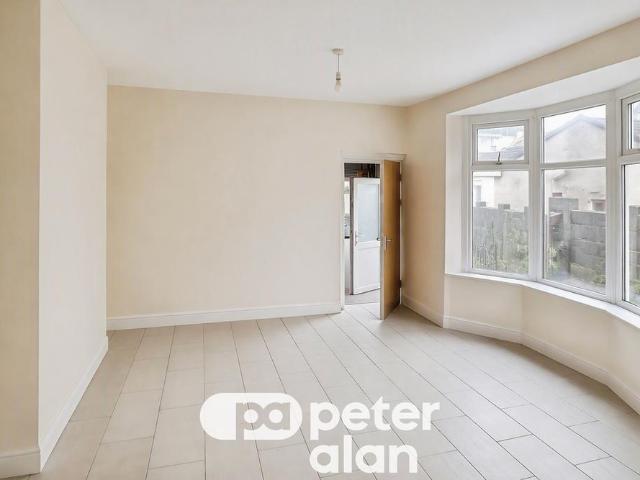 4 bedroom terraced house to rent
