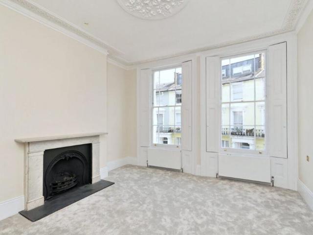 4 bedroom terraced house to rent