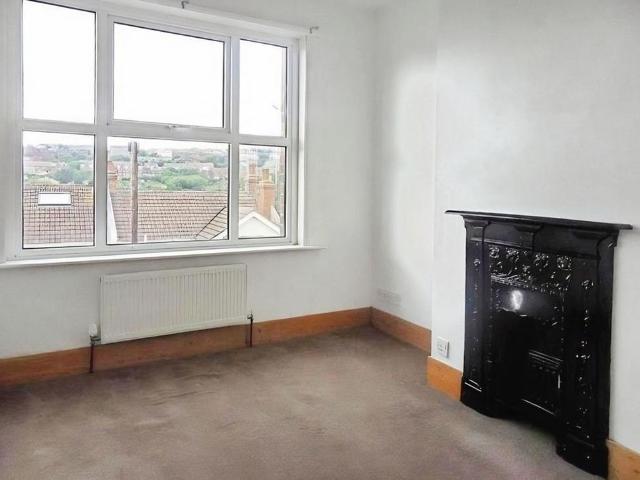 4 bedroom terraced house to rent