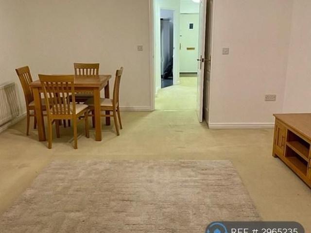 4 bedroom terraced house to rent
