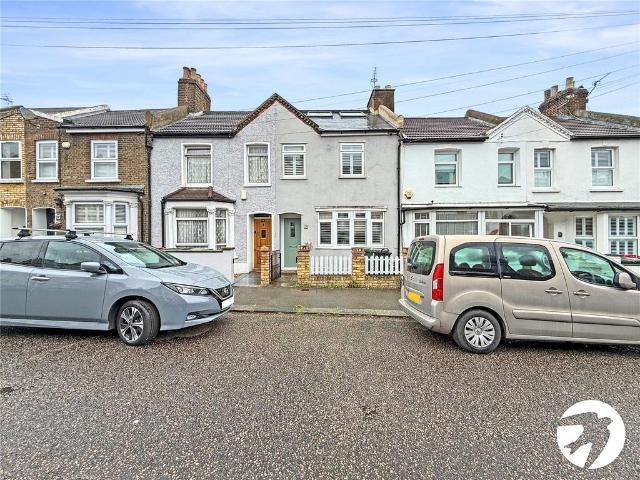 4 bedroom terraced house to rent