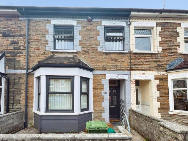 4 bedroom terraced house to rent