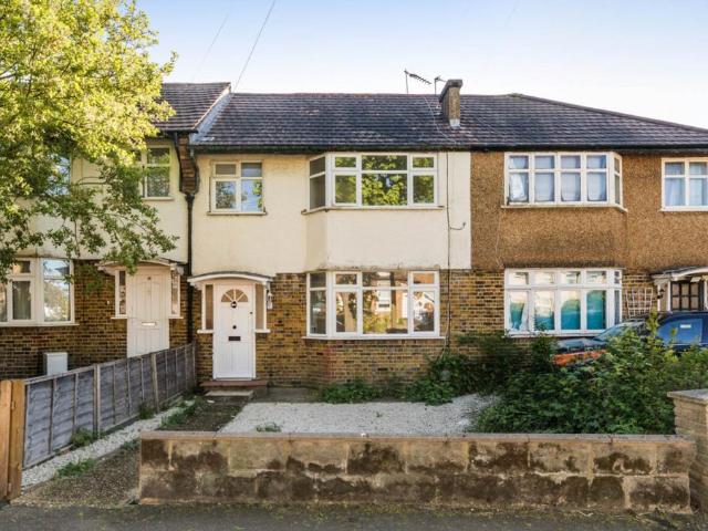 4 bedroom terraced house to rent