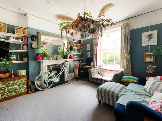 4 bedroom terraced house to rent