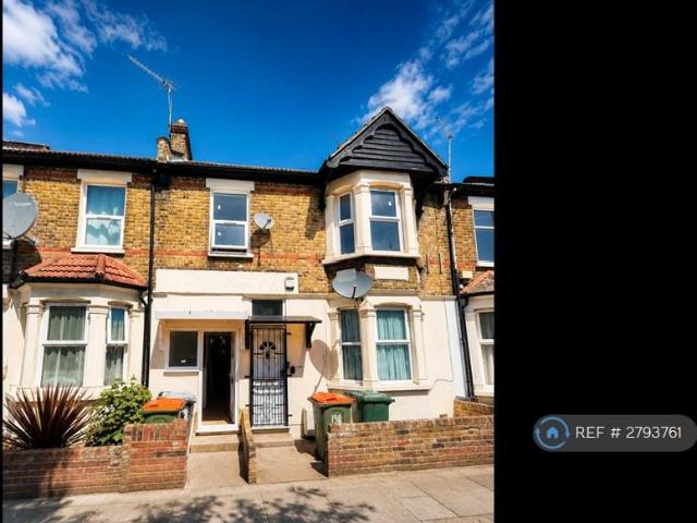 4 bedroom terraced house to rent