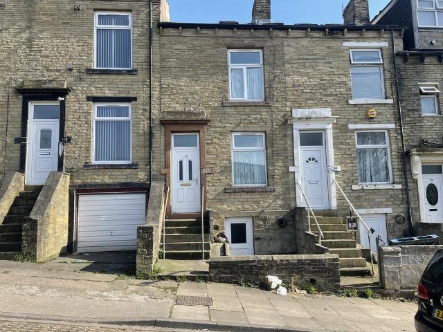 4 bedroom terraced house to rent