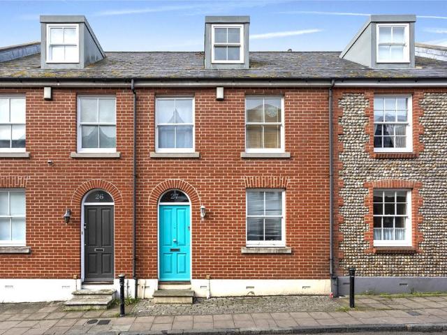3 bedroom terraced house to rent