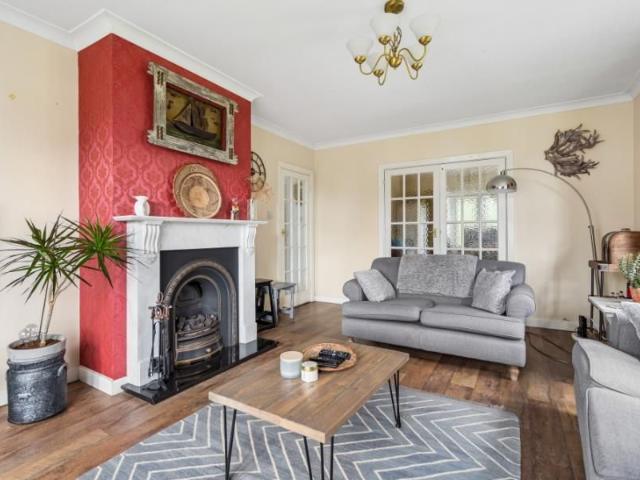 4 bedroom terraced house to rent