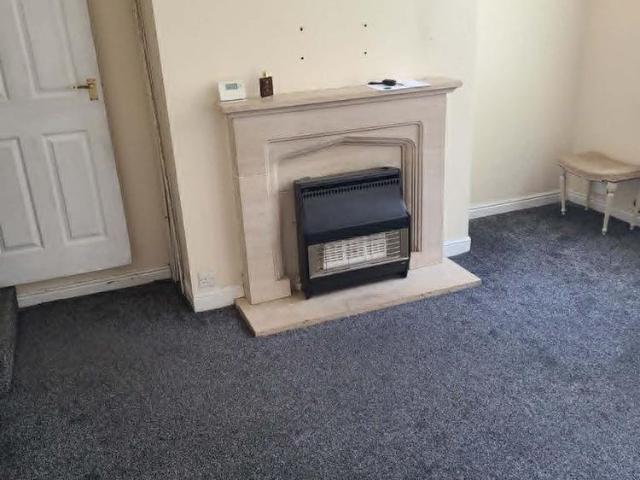 4 bedroom terraced house to rent