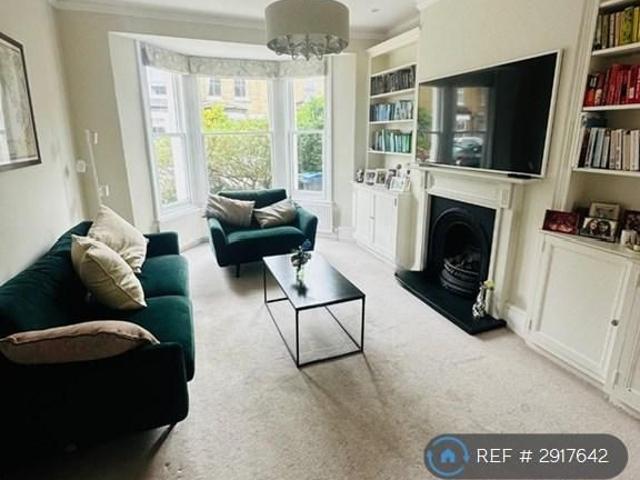 4 bedroom terraced house to rent