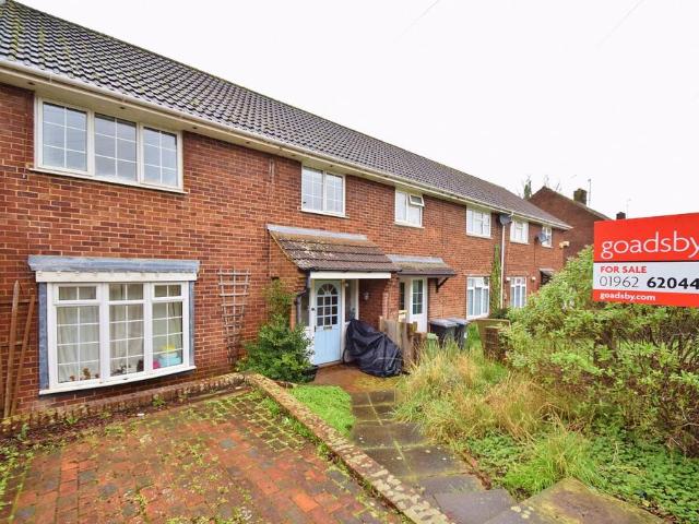 4 bedroom terraced house to rent
