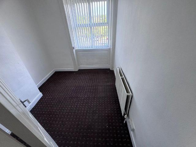 4 bedroom terraced house to rent