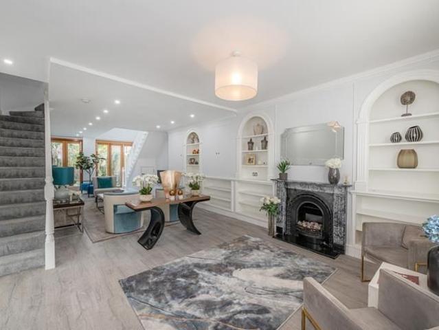 4 bedroom terraced house to rent