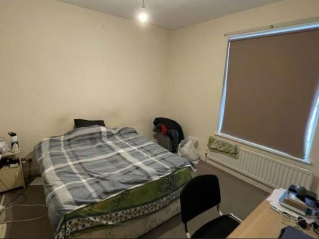 4 bedroom terraced house to rent