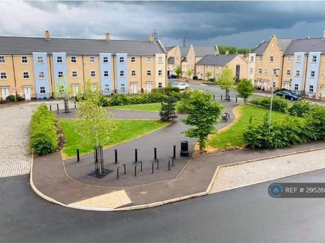 4 bedroom terraced house to rent