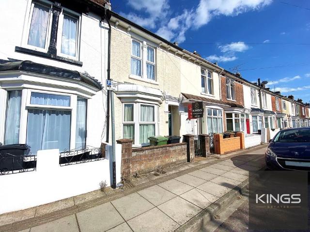4 bedroom terraced house to rent