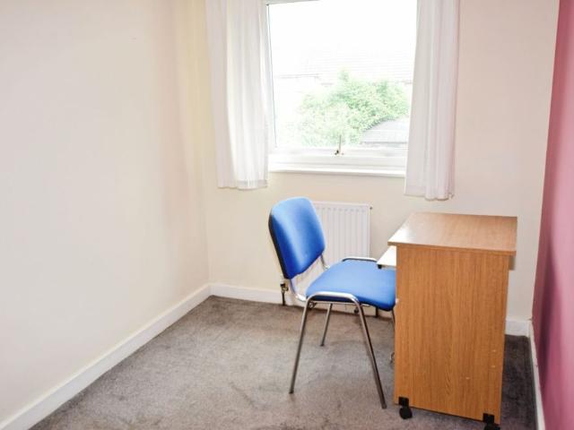 4 bedroom terraced house to rent