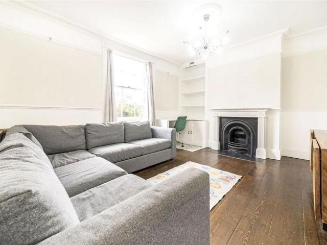 4 bedroom terraced house to rent