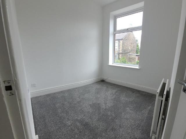 4 bedroom terraced house to rent