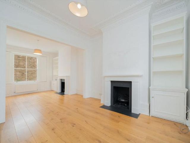 4 bedroom terraced house to rent