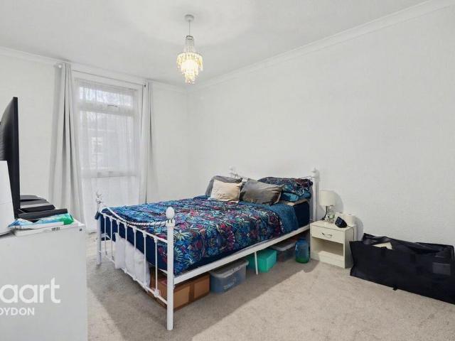 4 bedroom terraced house to rent